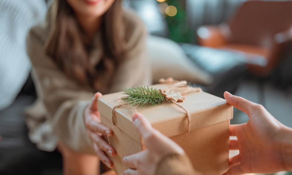 Holiday Gift Shopping Tips to Make Your Season Stress Free — Beauty ...